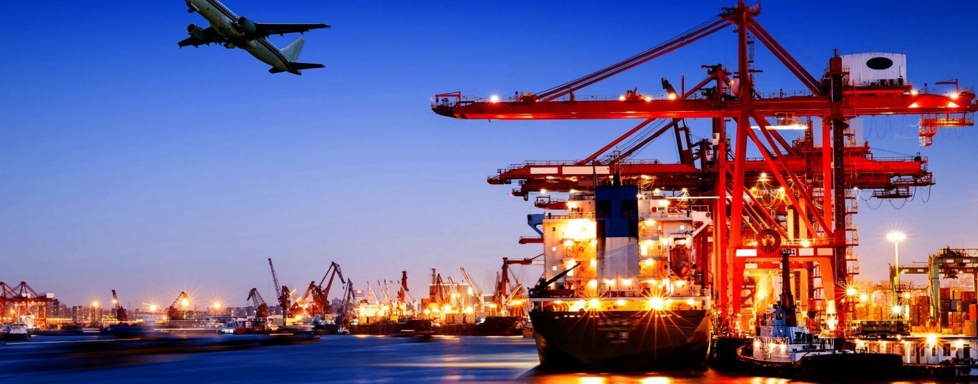 PAX – Wereldwijde zeevracht & luchtvracht service
